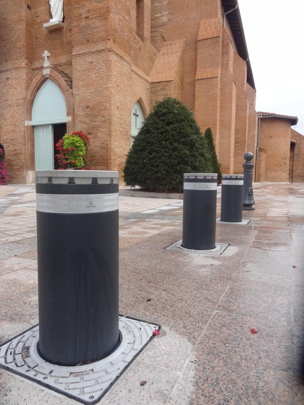 Bornes rétractables - Location & installation - Leasydoor